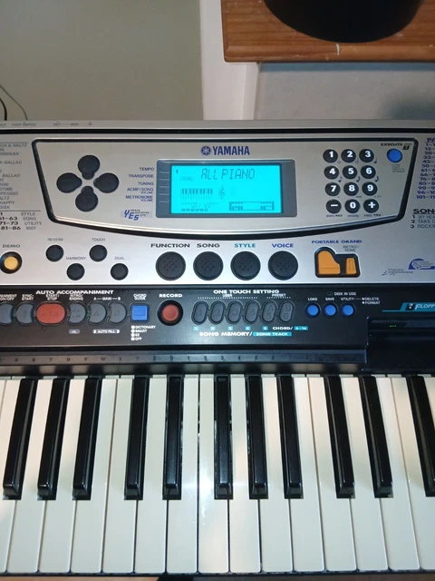 YAMAHA PORTATONE PSR-340 61-Key Electronic Keyboard - Black £312.70 ...