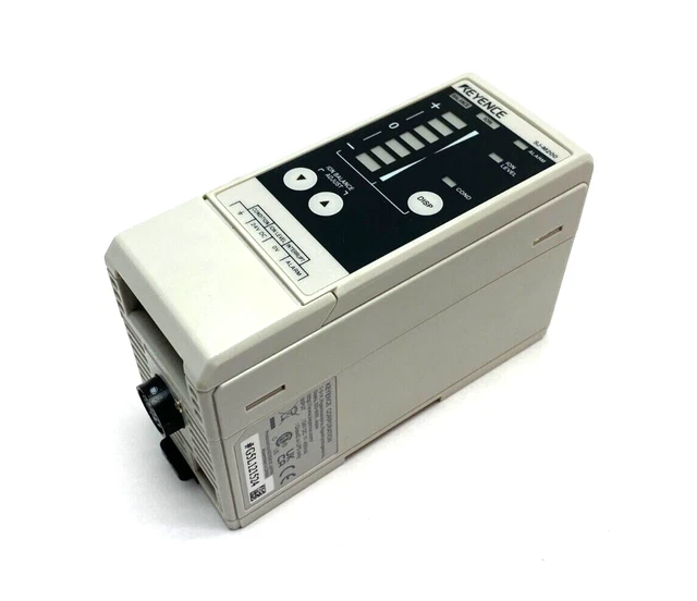KEYENCE SJ-M200 SPOT Type Amplifier Controller Unit EUR 309,86 ...