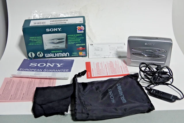 VINTAGE SONY WALKMAN IN ORIGINAL BOX VERY COLLECTABLE / RARE WM-EX570 ...