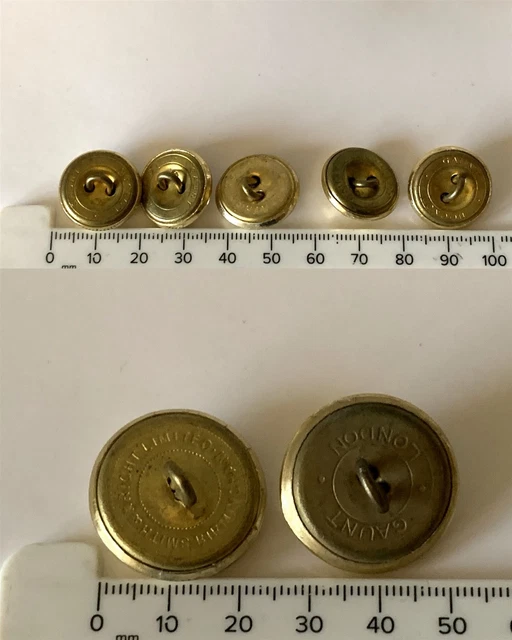 8 X VINTAGE Brass Military Buttons Gaunt / Smith & Wright #B29 £2.95 ...