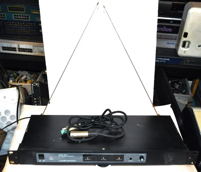 AUDIO-TECHNICA MODEL ATW-R11 Vhf Diversity Receiver Rack Mount School ...