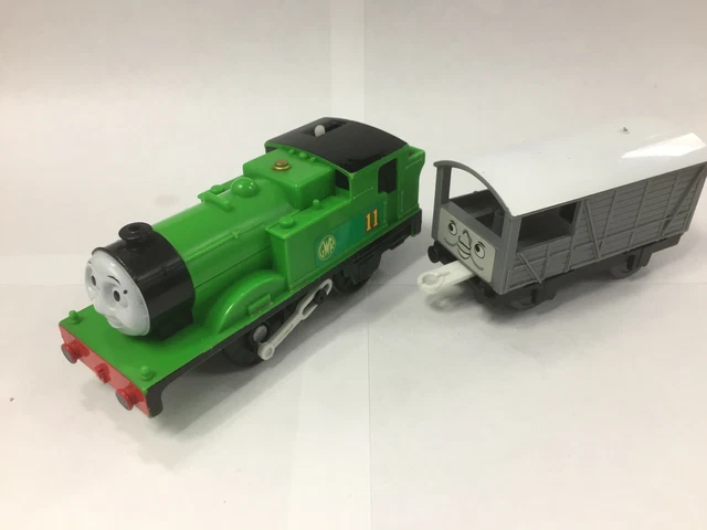 TOMY TRACKMASTER THOMAS the tank engine battery train Oliver & Toad GC ...