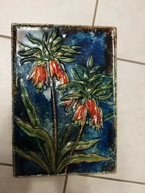 KARLSRUHER MAJOLIKA KACHEL mit Blumenmotiv, 7337 40x28cm EUR 40,00 ...