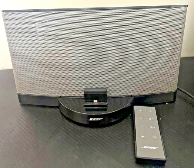 BOSE SOUND DOCK Series 3 III Speaker with Bose remote and power supply ...