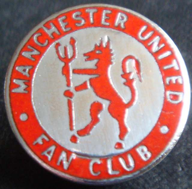MANCHESTER UNITED FC Rare vintage FAN CLUB Badge Brooch pin In gilt ...