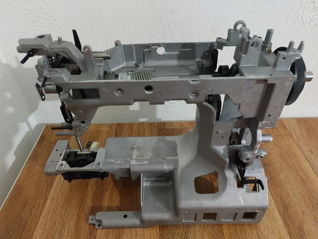 Toyota Rs2000 Sewing Machine FOR SALE! - PicClick UK