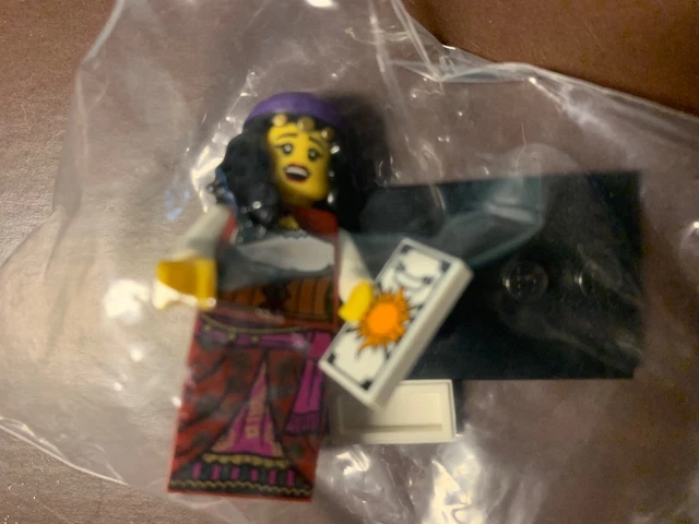 LEGO FORTUNE TELLER Minifigure Collectible Series 9 CMF Complete w ...