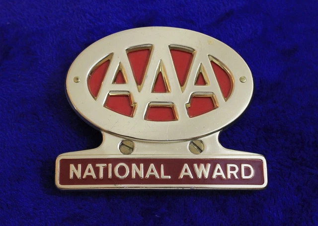 ANCIEN INSIGNE PLAQUE plaque d'insigne AAA National Award couleur or ...