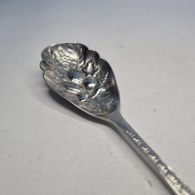 POTTER SHEFFIELD SILVA Spoon Vintage Silver Plate Berry Design $29.02 ...