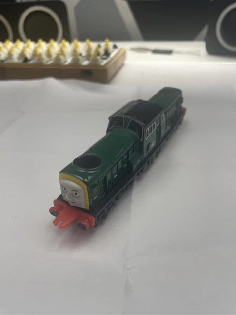 VINTAGE THOMAS AND Friends ERTL DEREK THE DIESEL 2001 Free P&P £8.50 ...