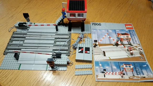 LEGO EISENBAHN 12V 7866 Bahnübergang +Bauanl. / Level crossing (7750 ...