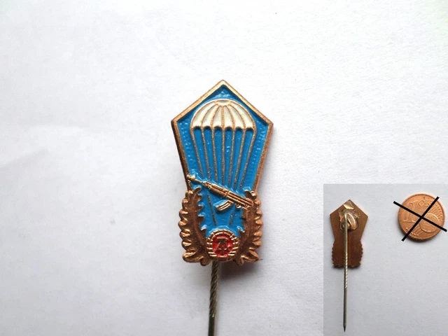 DDR NVA STASI Abzeichen Fallschirmjäger , East german paratrooper pin ...