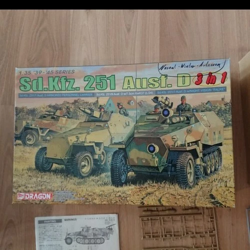 DRAGON 6233 SD.KFZ. 251 Ausf. D, 1:35 NEU mit OVP EUR 9,99 - PicClick DE