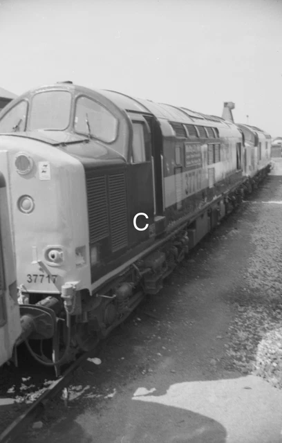 BRITISH RAILWAY B.R Original Negative - Class 37 37717 At Immingham ...