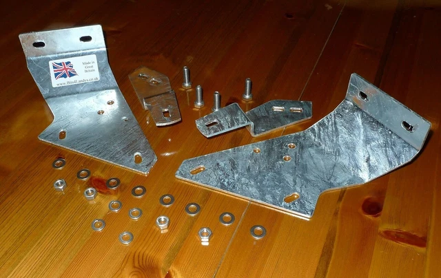 LAND ROVER BULKHEAD / Inner Wing Brackets SET Hot Dip Galvanised for ...