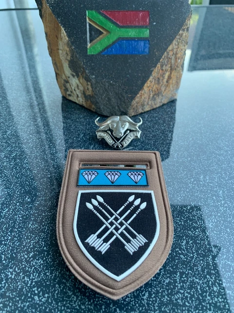 SOUTH AFRICAN DEFENCE Force (SADF) 32 Battalion insignia £78.00 ...