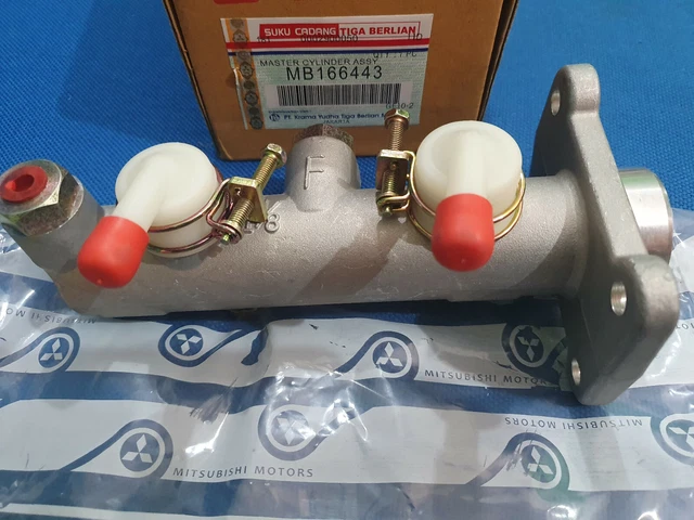 BRAKE MASTER CYLINDER Assy For Mitsubishi Fuso Canter FE83D FE84D 2005 ...