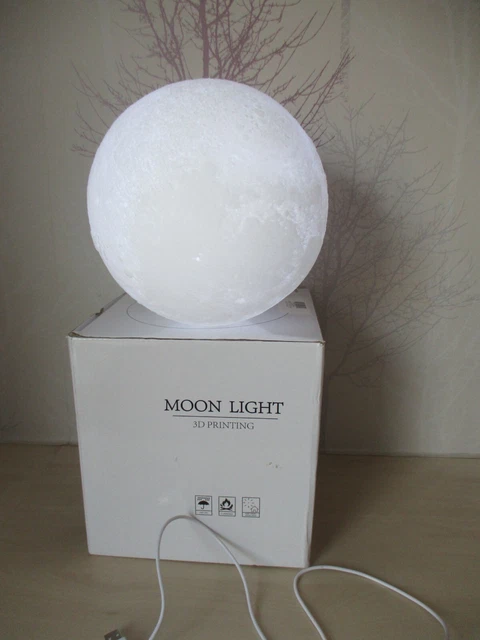 -MOON LAMP - 3D Printed Moon Light / Night Light - USB Charging - NEW £ ...