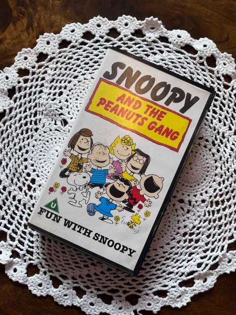SNOOPY AND THE Peanuts Gang Fun With Snoopy - Vhs - 1981 EUR 13,94 ...