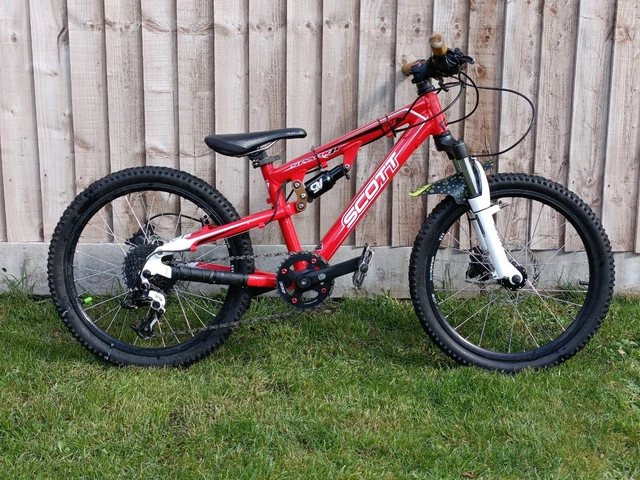 SCOTT SPARK JR child's mountain bike 20 inch wheels full suspension £ ...