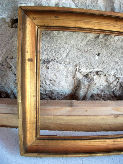 CADRE XIXÈME EN bois doré à l'or 40 X 31 cm Feuillure 33,5 X 24,5 cm ...