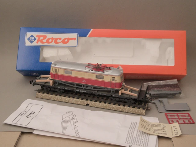 ROCO 47183 SCHWERLASTWAGEN der ÖBB mit Lokgehäuse H0 OVP Top Zustand ...
