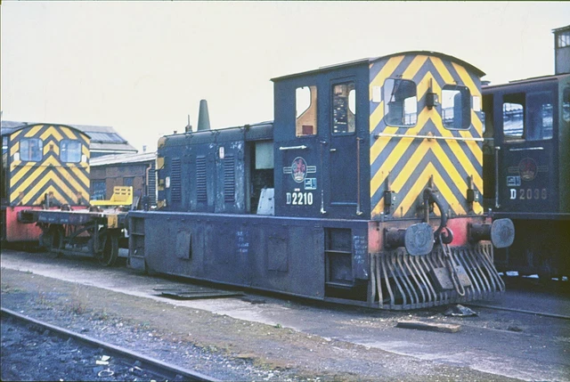 BB 98 RAILWAY COLOUR SLIDE CLASS 04 D2210 AT NORWICH THORPE CIRCA 1960s ...
