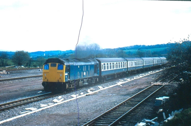 DIESEL RAILWAY TRAIN Colour Slide Class 25 Br Blue Livery 25042 ...
