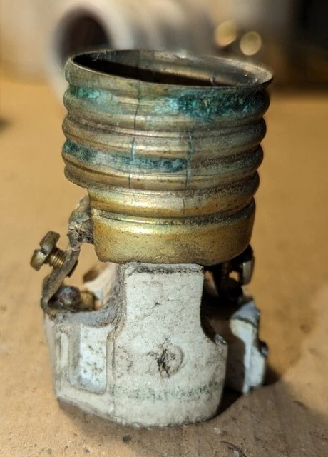 ANTIQUE PORCELAIN EDISON Socket light bulb holder Switchless Unbranded ...