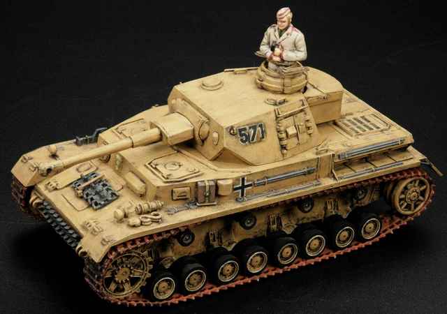 1/35 DAK PZKPFW IV with Commander - Built and Painted £32.91 - PicClick UK