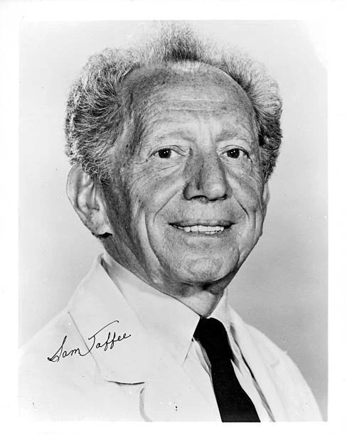 ACTOR SAM JAFFE Poses For A Portrait 1968 OLD MOVIE PHOTO $7.82 ...