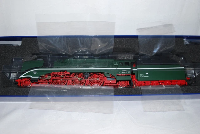 ROCO 70201, DAMPFLOKOMOTIVE BR 02 0201-0 der DR, neu und OVP EUR 329,00 ...