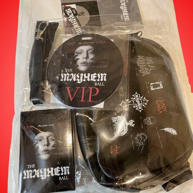NUOVO LADY GAGA The Mayhem Ball Japan 2026 VIP Silver Balcony Merch Set ...