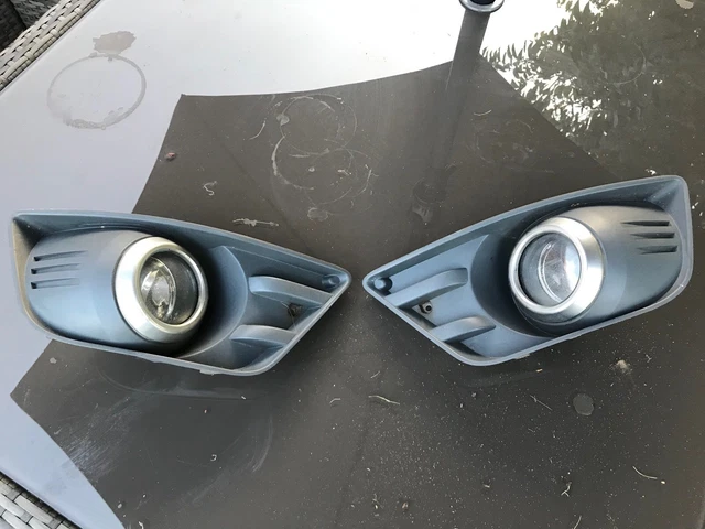 MK6 FORD FIESTA St150 / Zetec S Fog Lights And Surrounds £59.99 ...