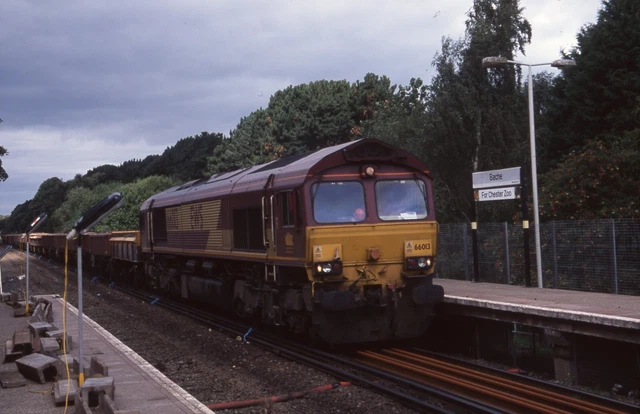 35MM RAILWAY SLIDE - EWS Diesel Electric Freight Loco Class 66. 66013 ...