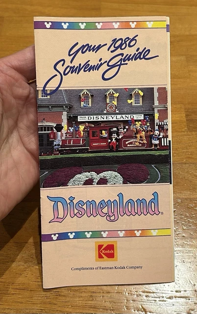 VINTAGE DISNEYLAND 1986 Souvenir Guide Theme Park Map Info Ephemera ...