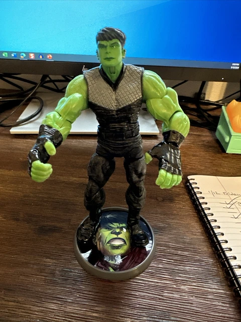 FIGURINE ARTICULÉE MARVEL Legends Young Avengers Series The Hulk ...