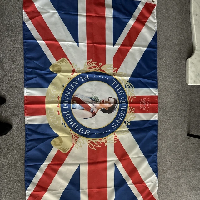 QUEEN ELIZABETH FLAG £6.50 - PicClick UK