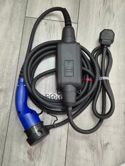 GENUINE TOYOTA PRIUS Lexus Ux Home Charging Cable Uk Type 2 Charger ...