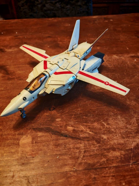 MACROSS BATTROID VALKYRIE Takatoku VF1S / Transformers Jetfire 34 £90. ...