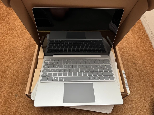 MICROSOFT SURFACE LAPTOP Go 3 12.4 inch 12th Gen Intel i5 8gb 256gb ...