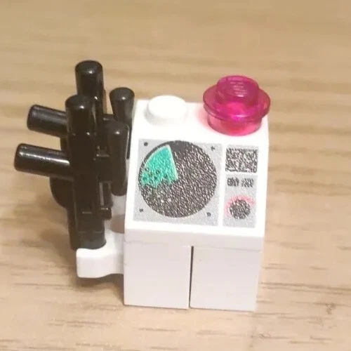 LEGO SPARE PARTS. Sloping Brick With Computer/Radar Screen...Star wars ...