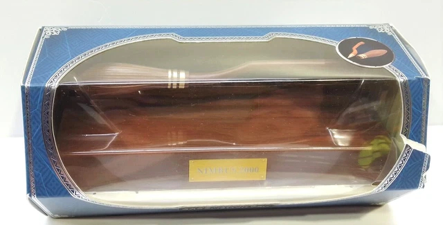 HARRY POTTER LEVITATING Nimbus 2000 Broomstick Pen Floating Ex-Display ...