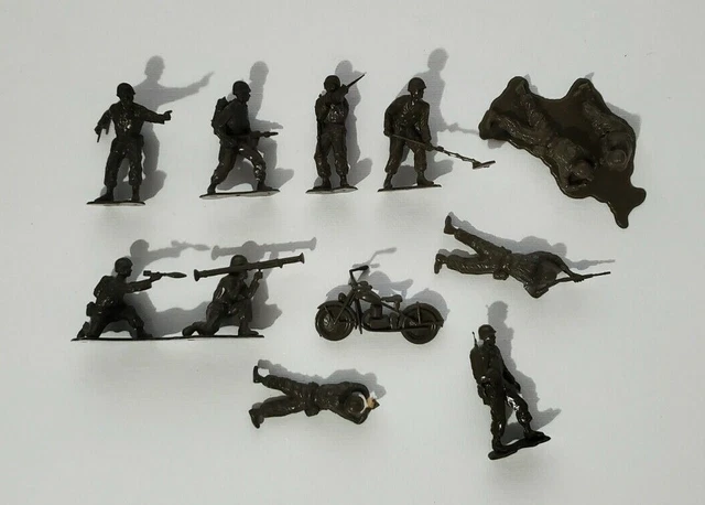 MONOGRAM INFANTRY FIGURES Armor Series 1/35 Vintage 9 Figure Lot $25.00 ...