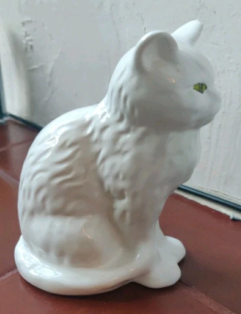 VINTAGE SYLVAC WHITE Sitting cat Figurine. Model number 1086. £7.05 ...