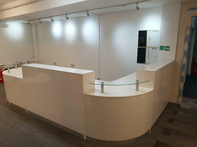 WHITE HIGH GLOSS Reception Desk Curved Corner Units Counter Table Glass ...