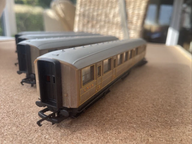 HORNBY OO GAUGE LNER Gresley Composite Teak Coaches Flying Scotsman VGC ...