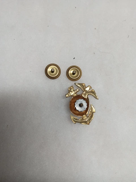 ORIGINAL WWII USMC dress blues Visor Hat Cover EGA Screwback Badge WW2 ...