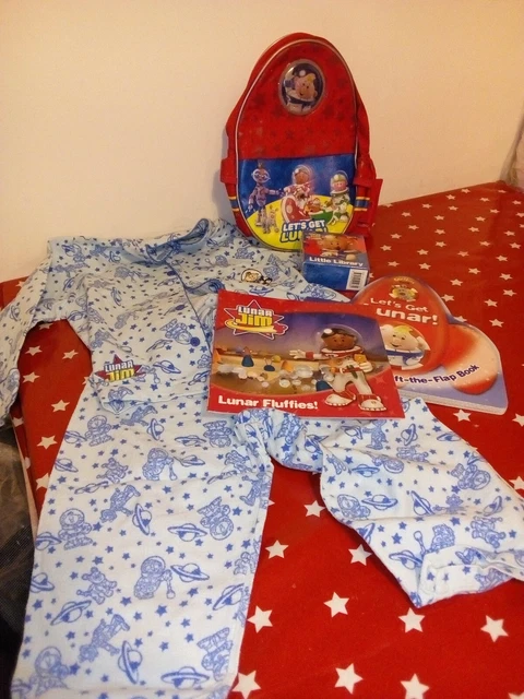 CBEEBIES TOYS LUNAR Jim overnight story pack with pyjamas. 2-3years £8. ...