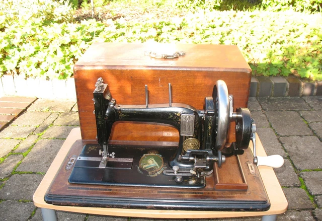 RARE ANTIQUE NAUMANN Sewing Machine. Seidel & Naumann London 23 Moor ...